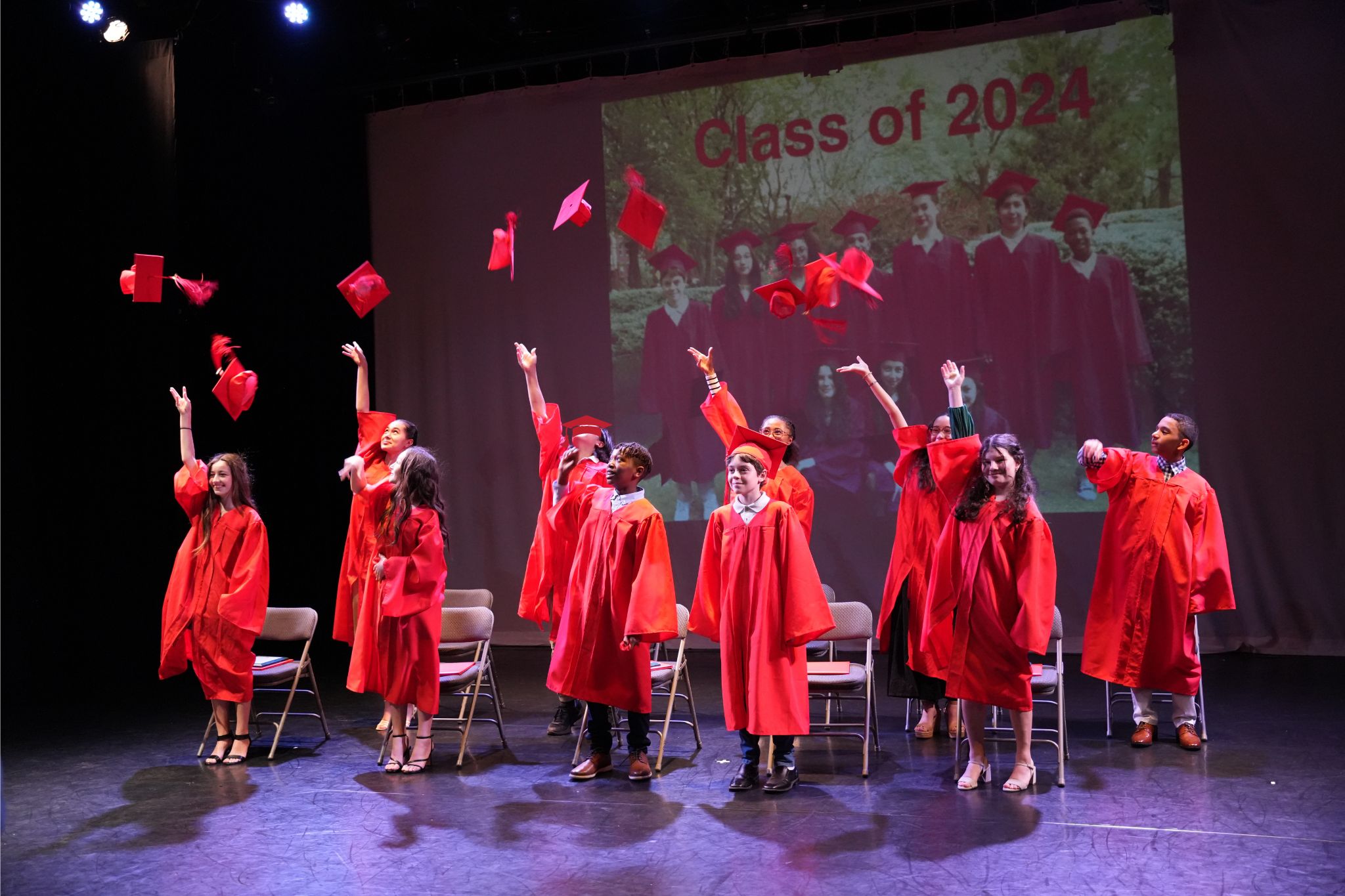 Congratulations to Our New Alumni! - The French American Academy